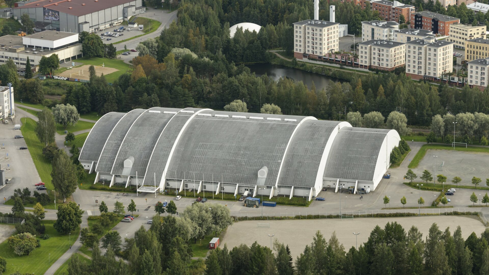 Kuopiohallin katto puhdistaa tulevaisuudessa ilmansaasteita | Rakennuslehti