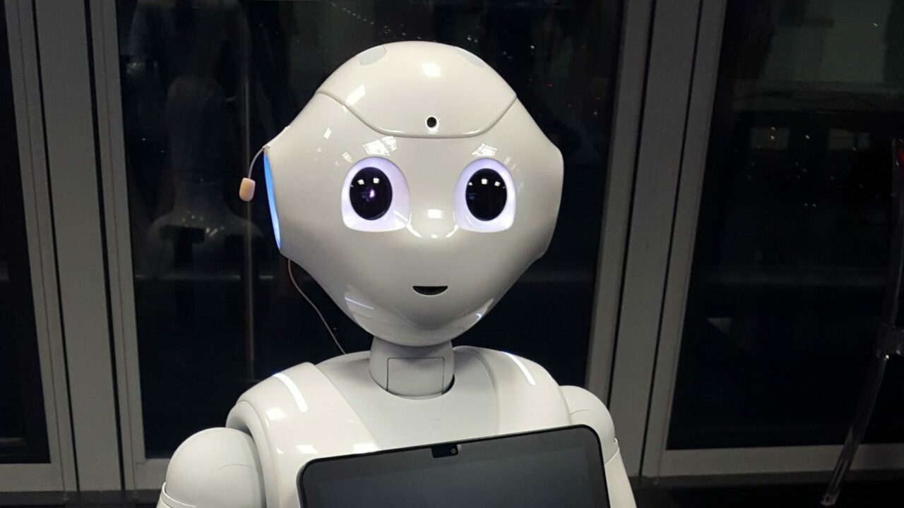 Peili tunnistaa kahvin himosi, robotti kasvosi - älykkäät järjestelmät ...