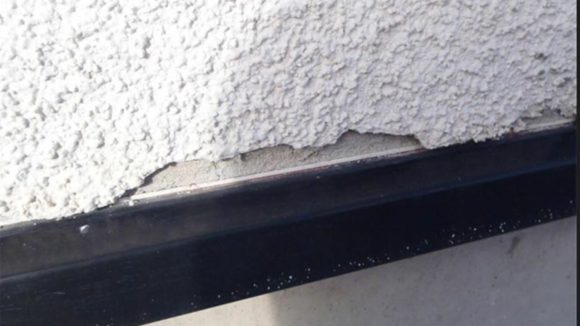 Rappaus alkoi heti vaurioitua SRV:n rakentamassa kerrostalossa - ”Vesi ...